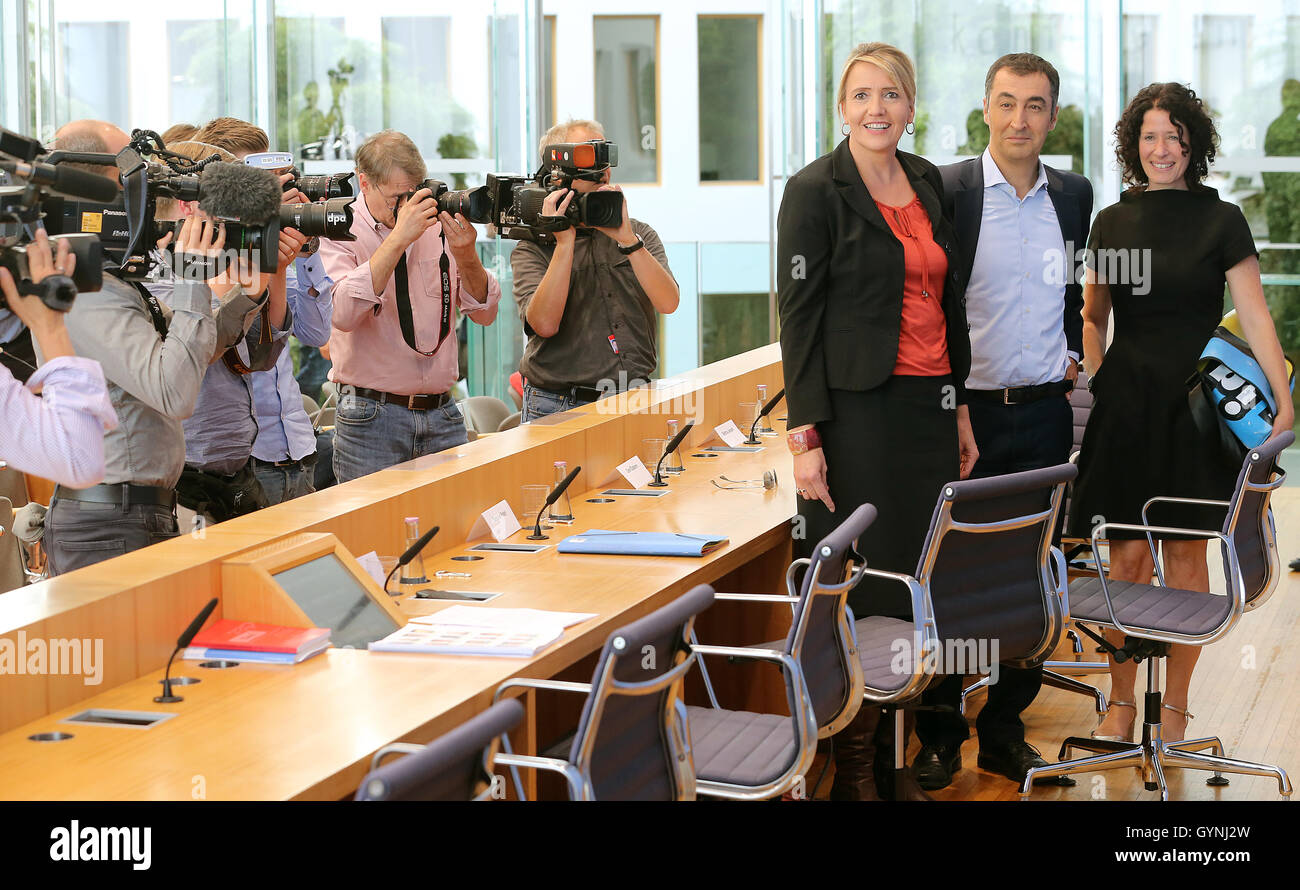 Belrin, Germany. 19th Sep, 2016. Party leaders of Buendnis 90/Die ...