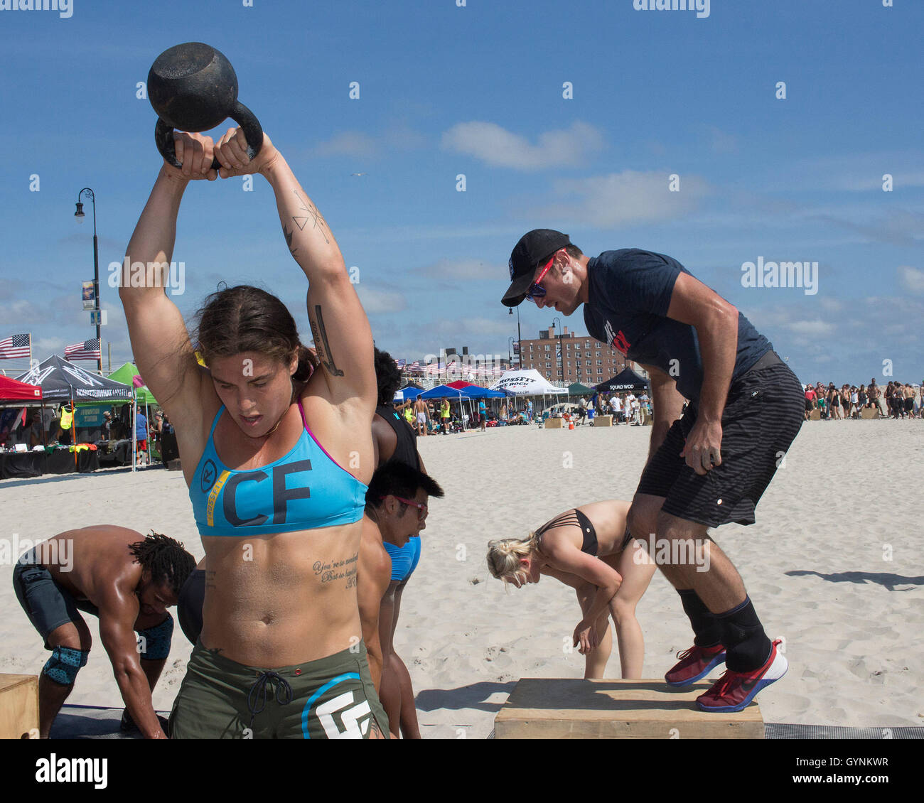 New York New York Usa 17th Sep 2016 Kettlebell Swings And Box
