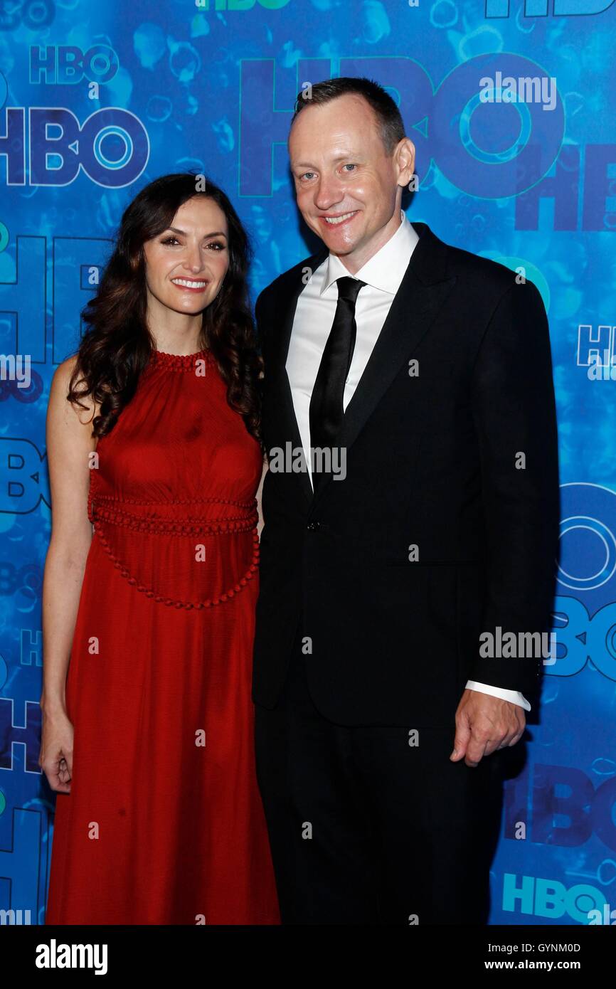 Los Angeles, CA, USA. 18th Sep, 2016. Michele Maika, Alec Berg (Executive Producer) at arrivals ...