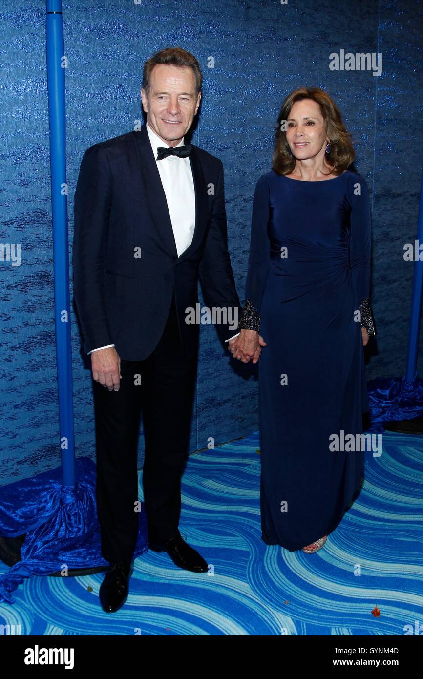 Los Angeles, CA, USA. 18th Sep, 2016. Bryan Cranston, Robin Dearden at ...