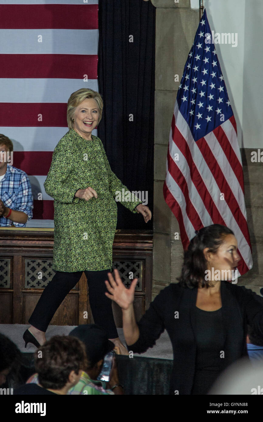 Philadelphiia, USA. 19th Sep, 2016. Secretary of State Hillary Clinton ...