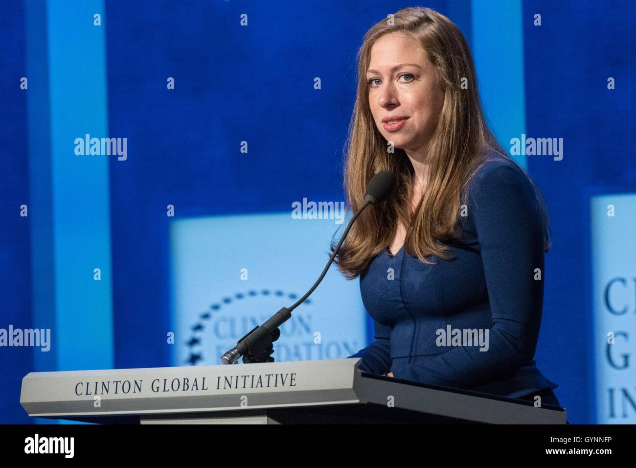 Chelsea clinton 2016 hi-res stock photography and images - Alamy