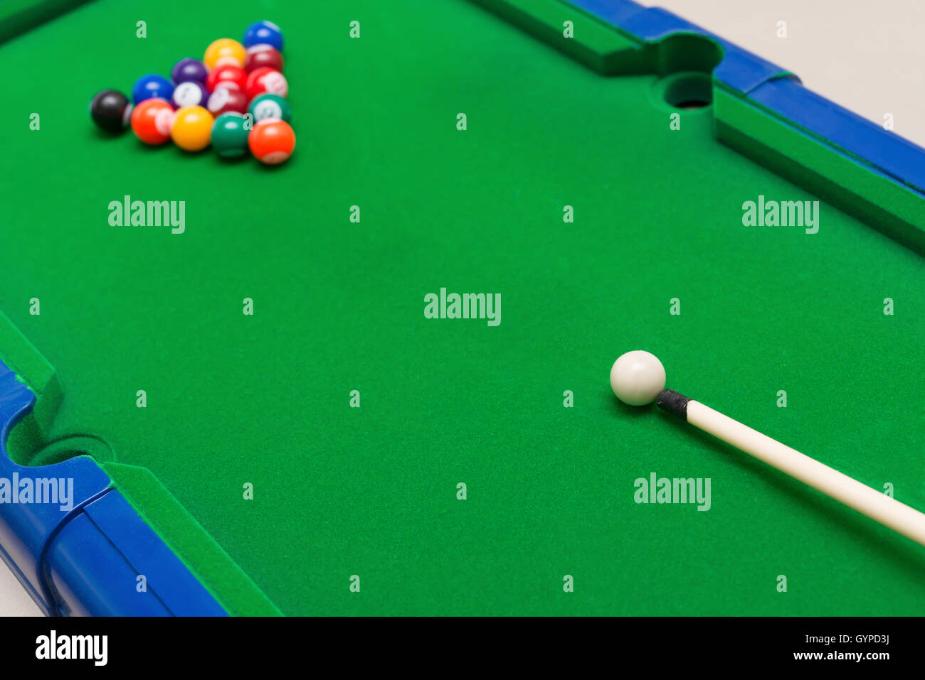 Cue pooltable hi-res stock photography and images - Alamy