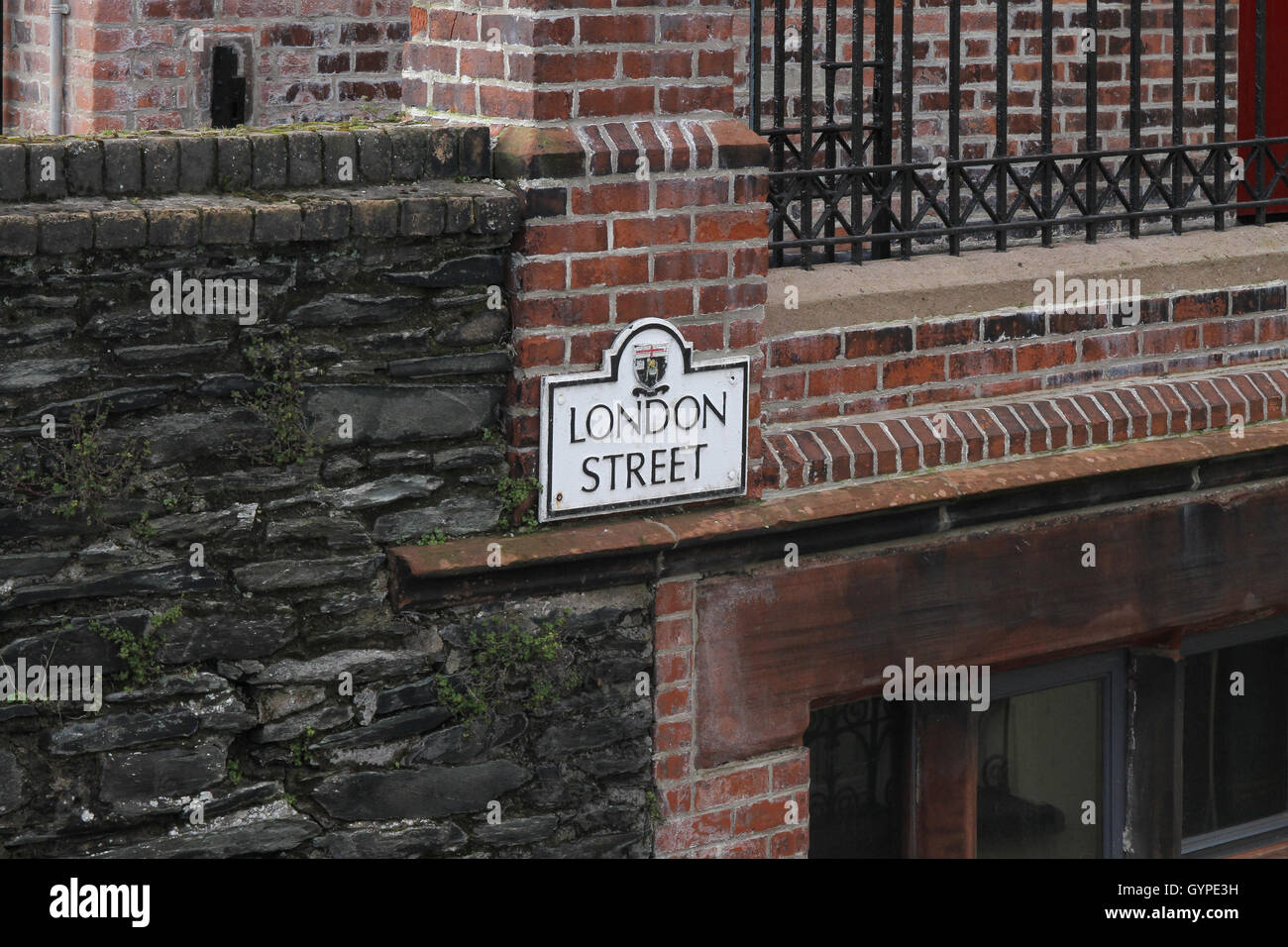 Londonderry name sign hi-res stock photography and images - Alamy