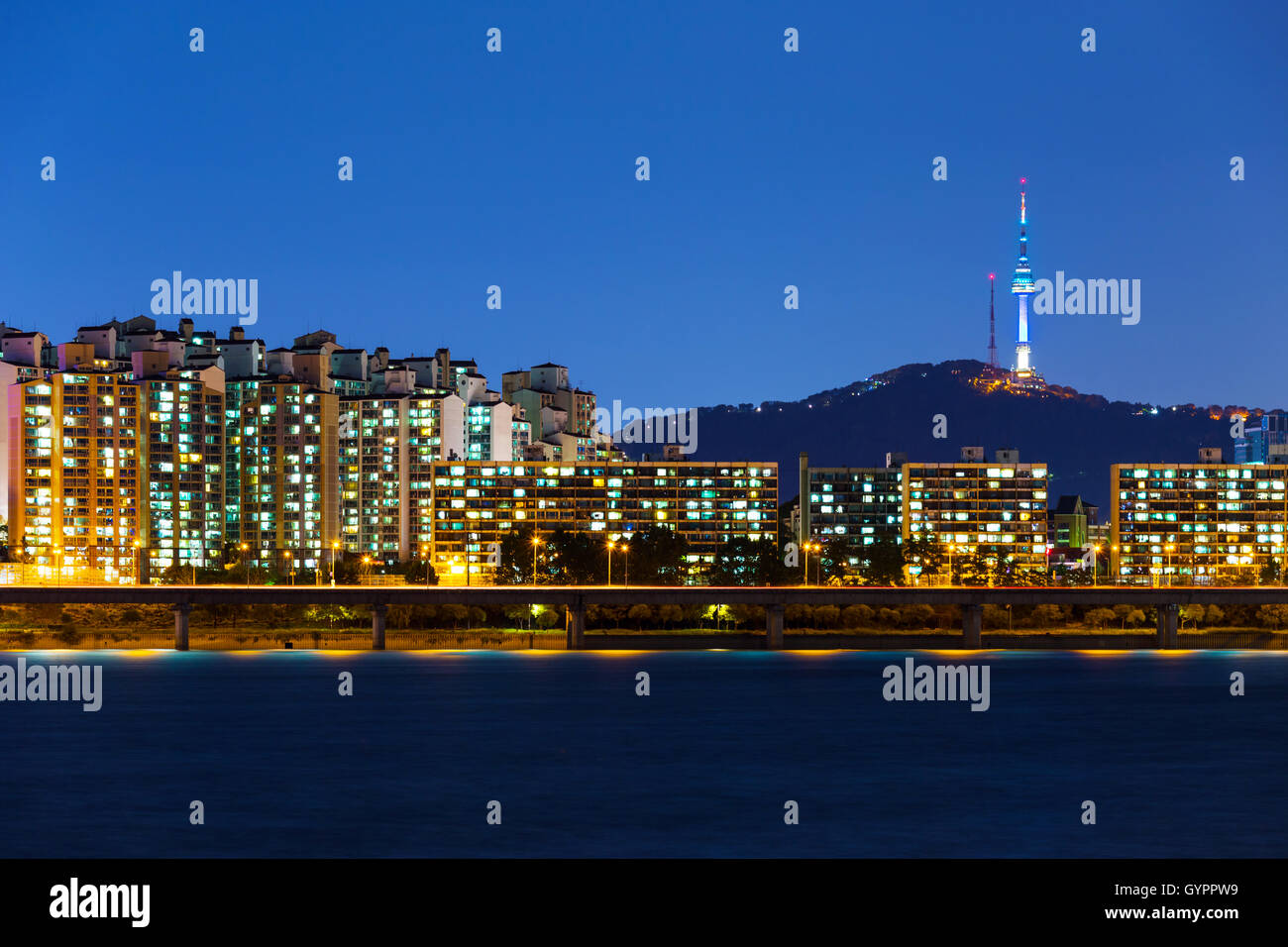 Seoul city at night Stock Photo - Alamy