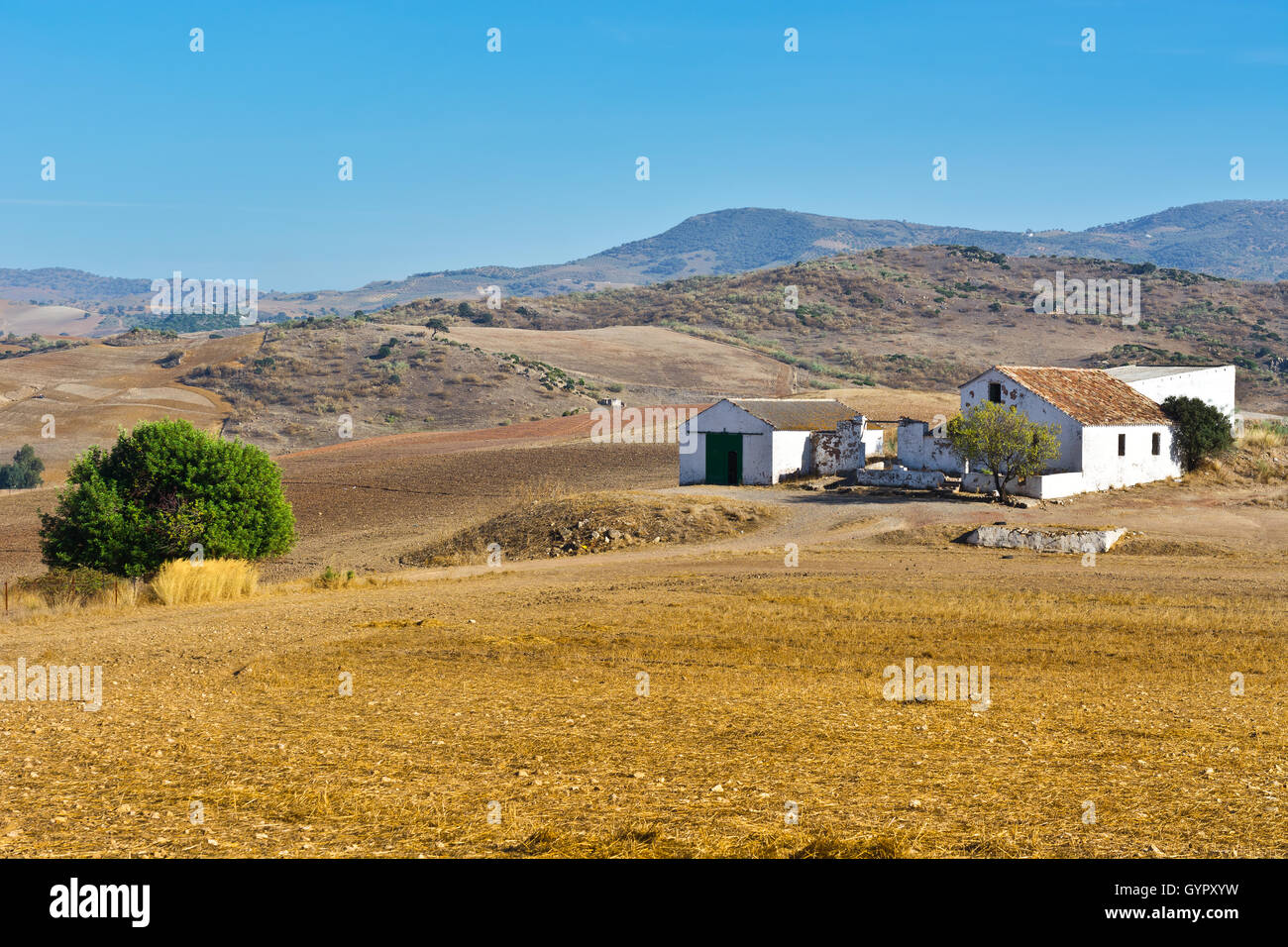 Fold farmhouse hi-res stock photography and images - Alamy
