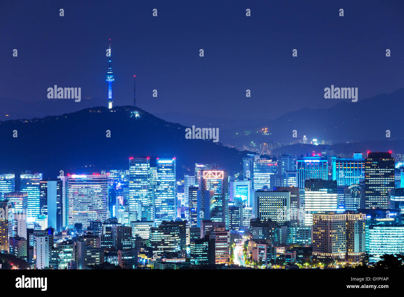 Seoul cityscape at night Stock Photo - Alamy