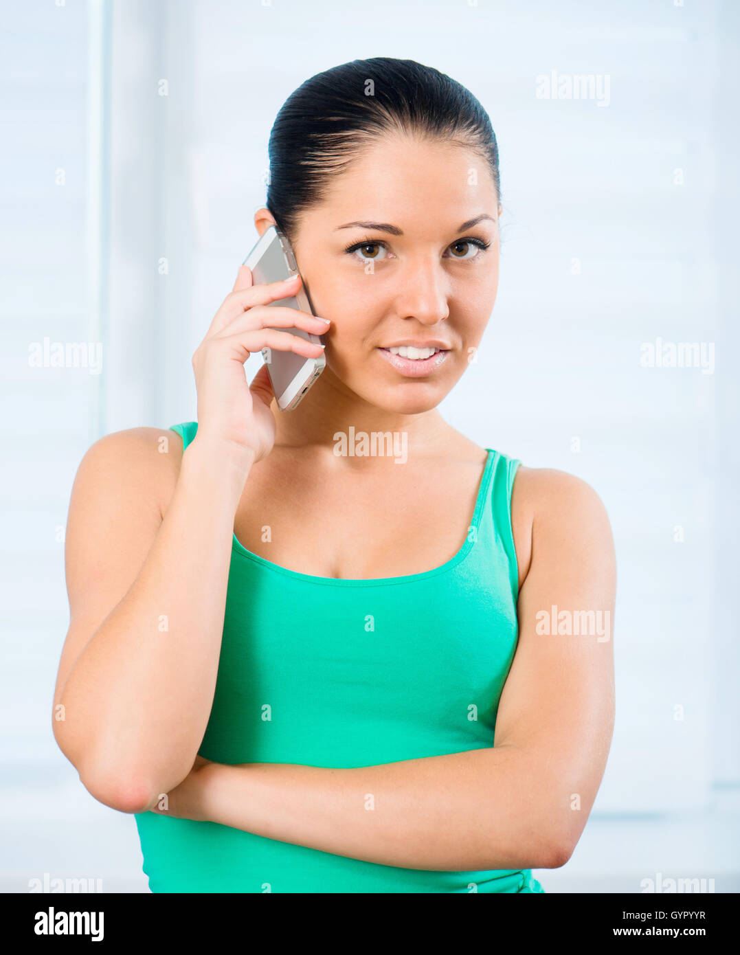 girl with phone Stock Photo - Alamy