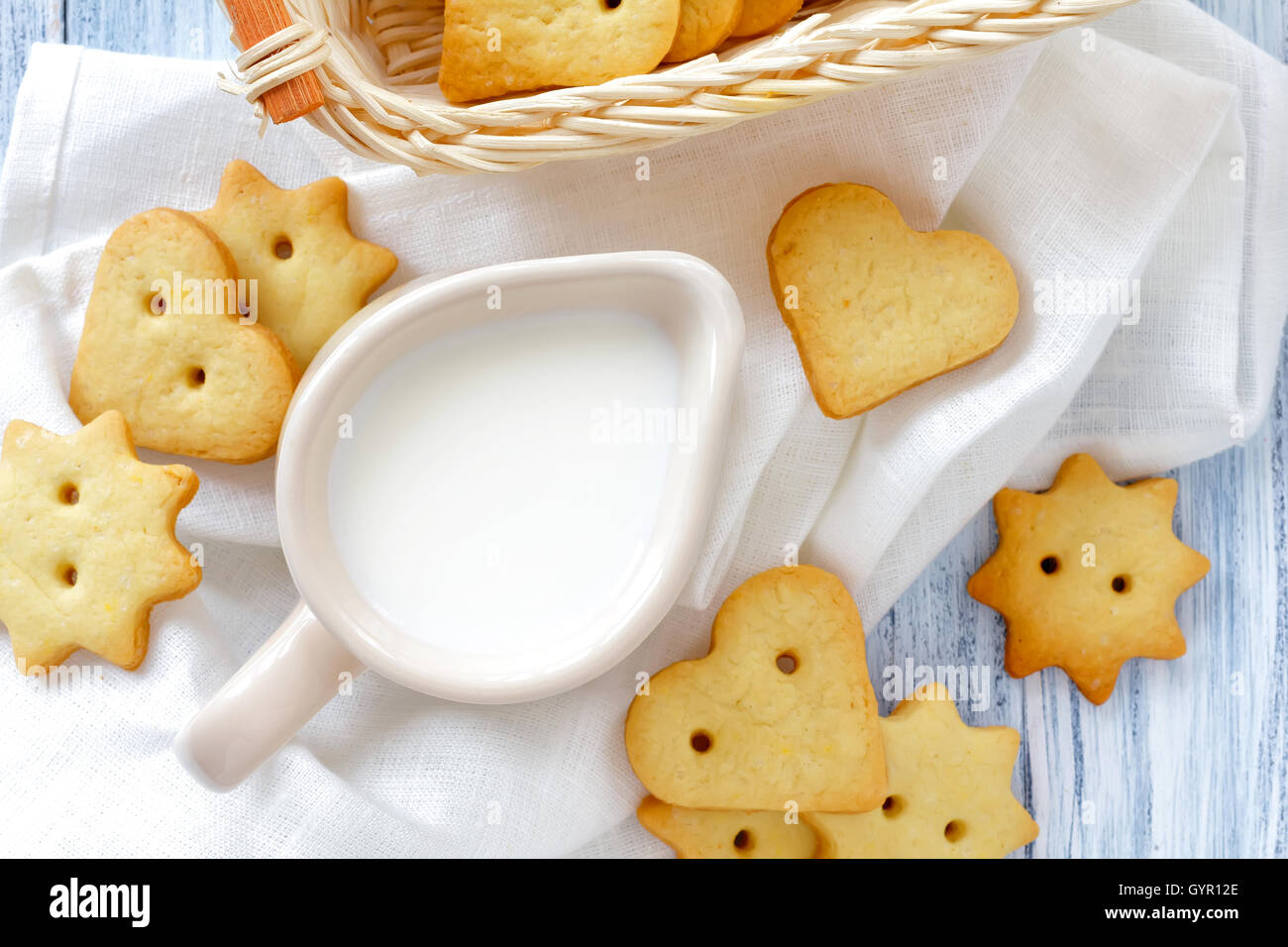 Milk and gingerbread Stock Photo - Alamy