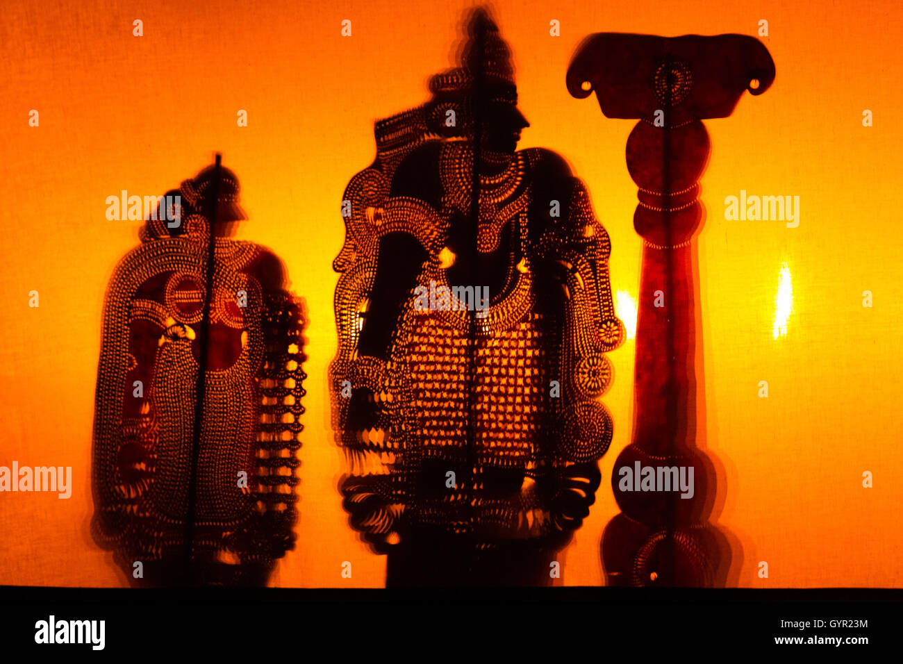 Shadow puppet hand hi-res stock photography and images - Alamy