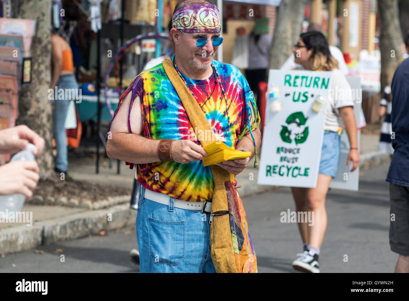 Hippie man hi-res stock photography and images - Alamy