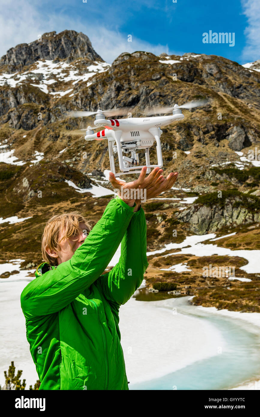 Man landing drone in nature hi-res stock photography and images - Alamy