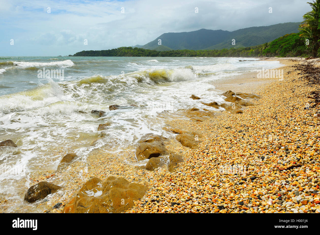 Pebble beach with sea hi-res stock photography and images - Alamy