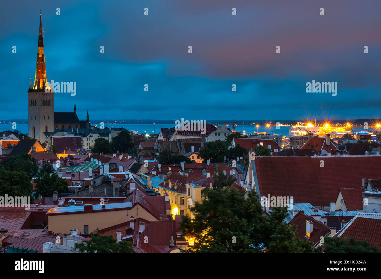 Scenic summer panorama of the Old Town architecture with Vltava river ...
