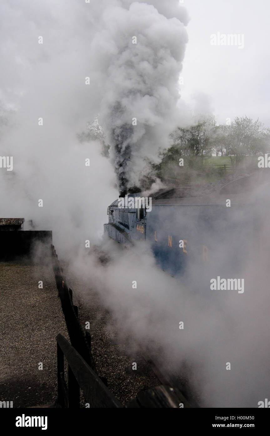 LNER Class A4 Pacific No 4464 (60019) "Bittern" creating clouds of ...