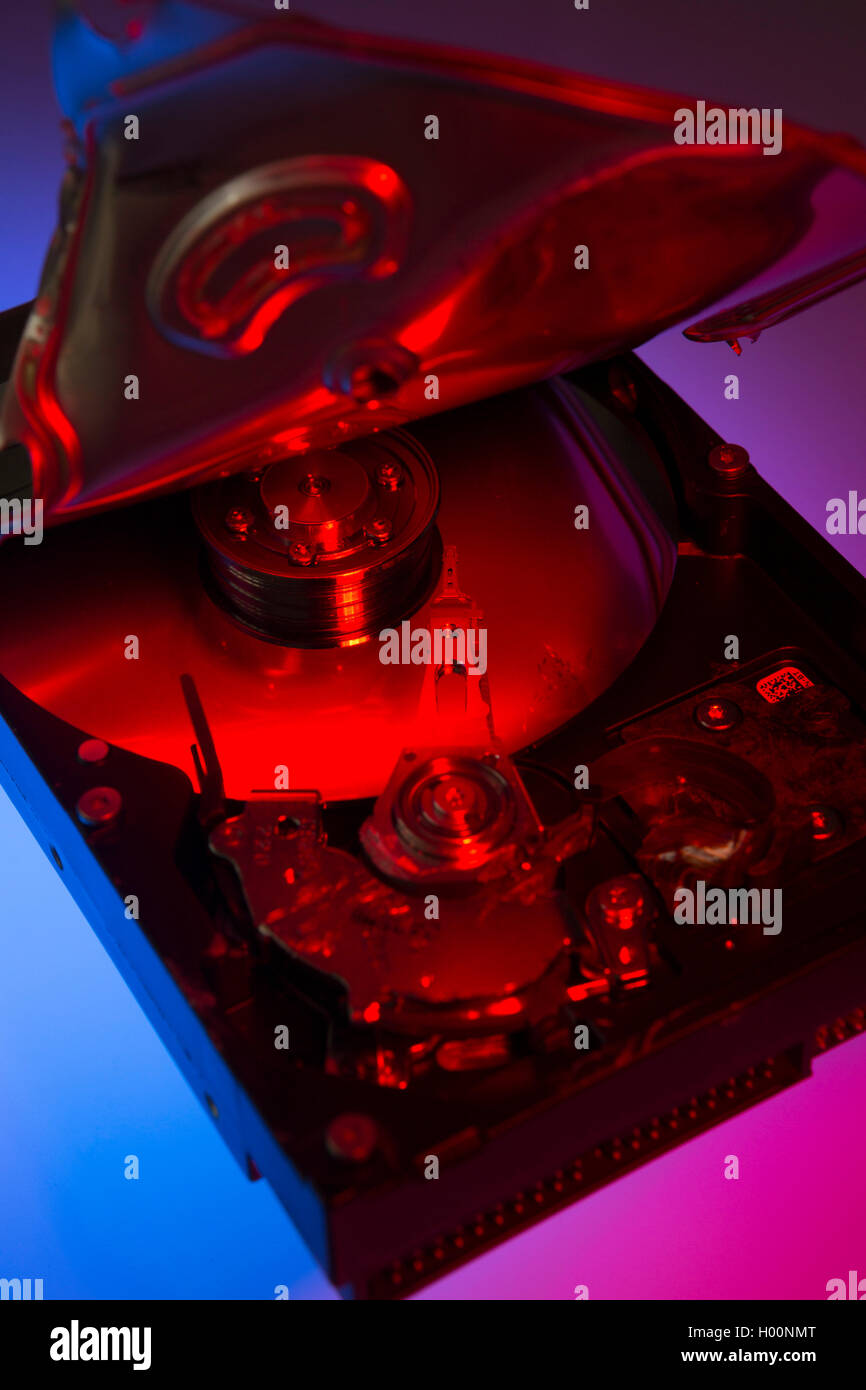 Hard disc magnetic field hi-res stock photography and images - Alamy