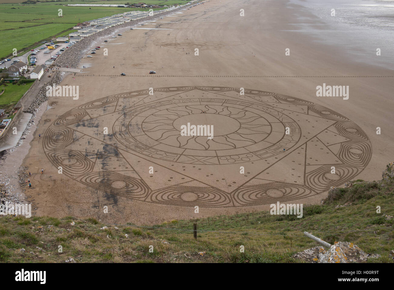 The Ring of Anhur Sand Art by International Snow and Sand Artist Simon ...