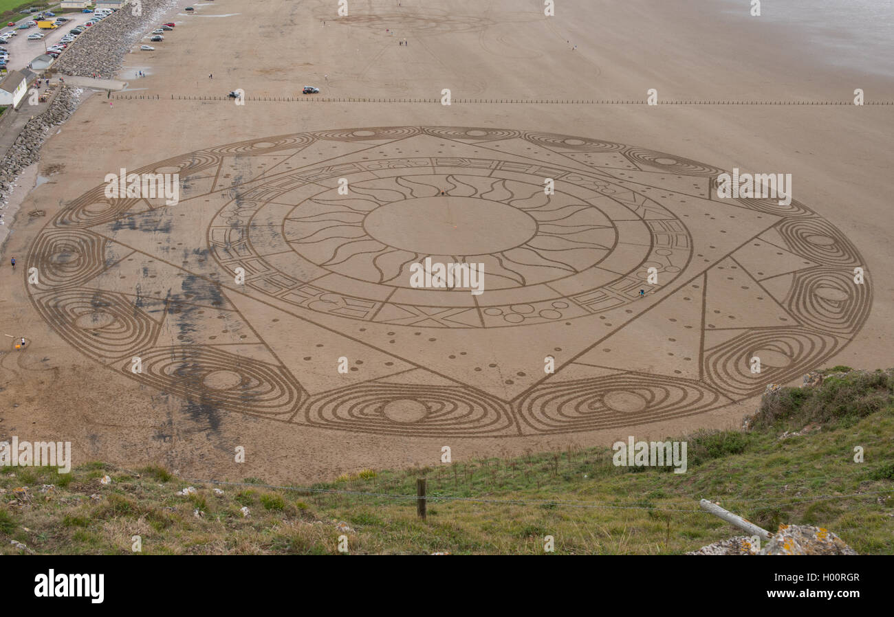 The Ring of Anhur Sand Art by International Snow and Sand Artist Simon ...