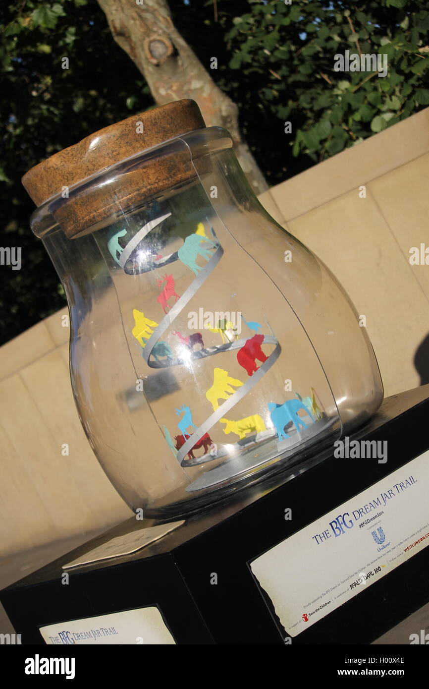 BFG dream jar trail, Roald Dahl, London, World Book Day, Quentin Blake ...