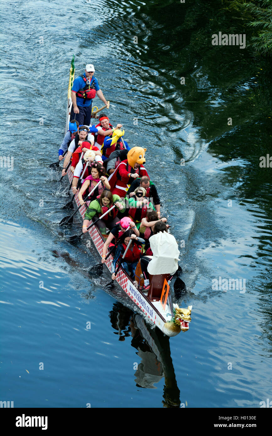 Dragon boat racing Stock Photo - Alamy