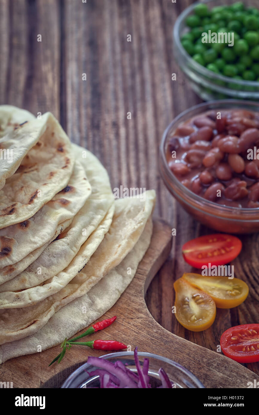 Mexican tortilla wrap with healthy vegetables Stock Photo - Alamy