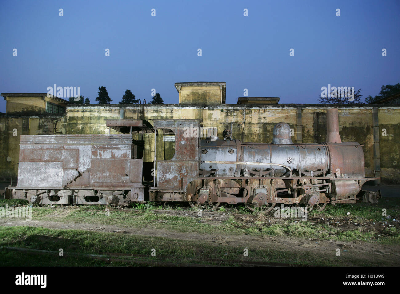 A twilight study showing the F Class's outside frame Stock Photo - Alamy