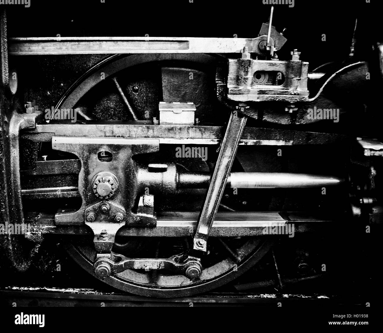 Steam locomotive wheel mechanism hi-res stock photography and images ...