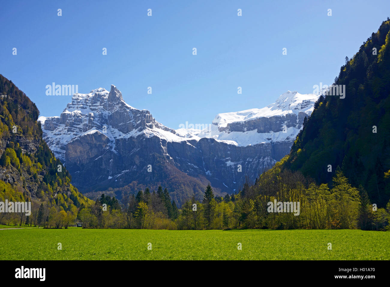 mountain scenery with Golette de l'Oule, France, Sixt Fer Ó Cheval ...