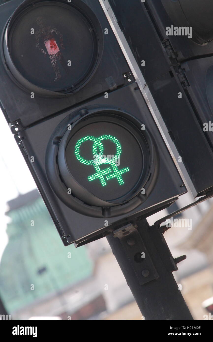 Lgbt traffic lights hi-res stock photography and images - Alamy
