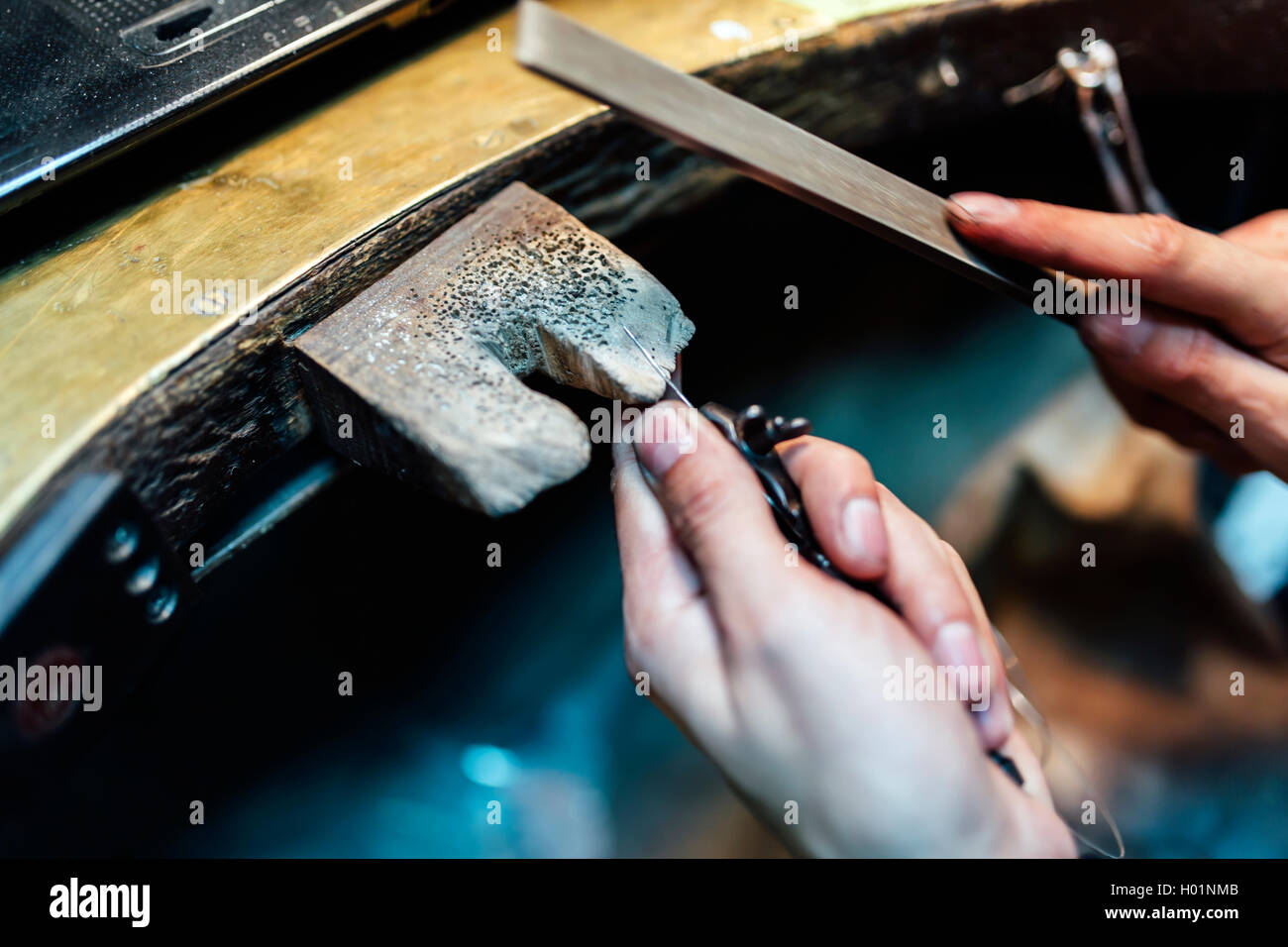 Jeweler making ring hi-res stock photography and images - Alamy
