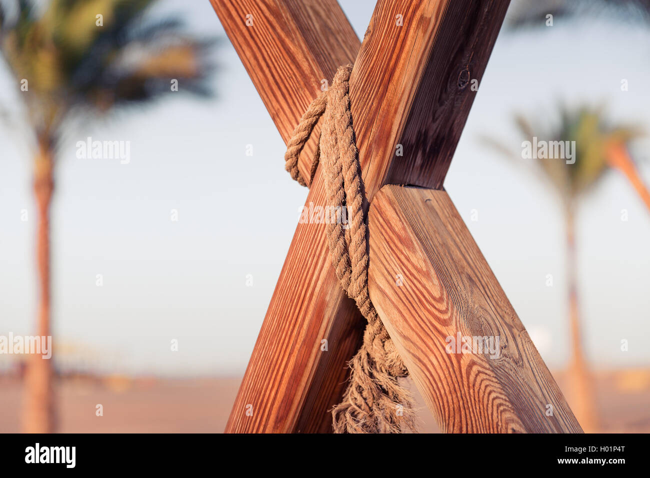 Wood construction with rope Stock Photo - Alamy