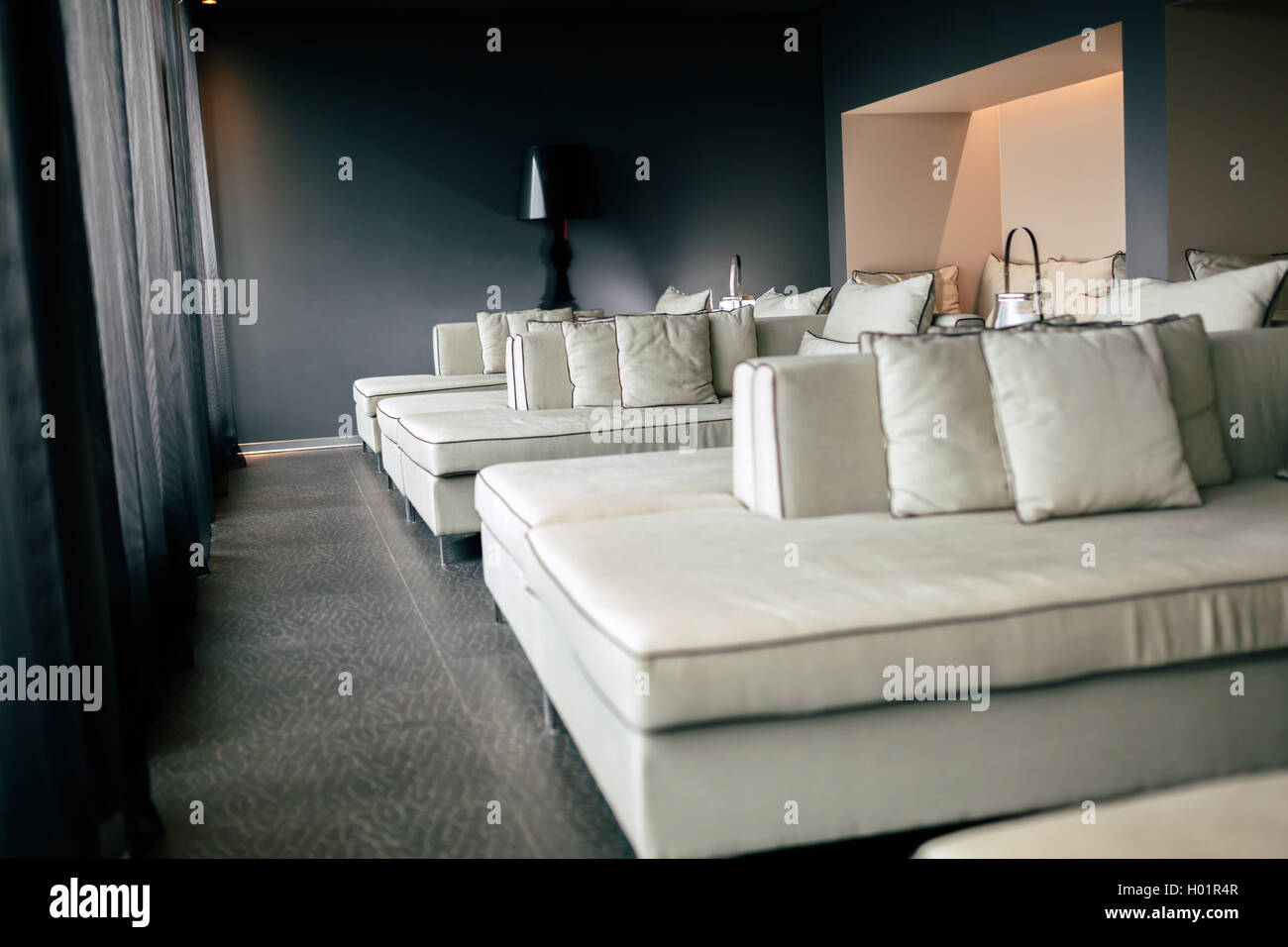 Modern minimalistic relaxing room Stock Photo - Alamy