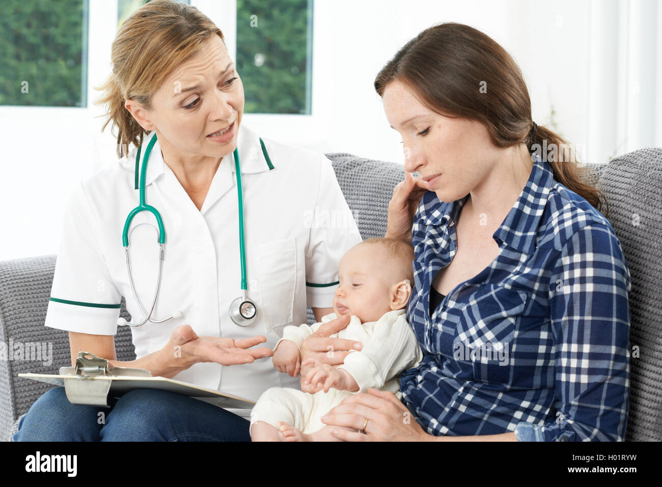 Health visitor baby hi-res stock photography and images - Alamy