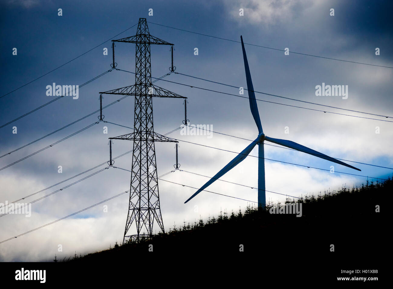Wind turbines on the Clyde Wind Farm in South Lanarkshire, Scotland ...