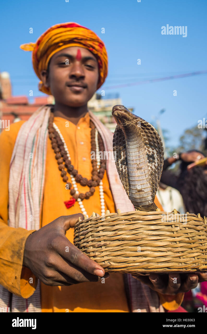 Portrait indian boy bindi varanasi hi-res stock photography and images ...