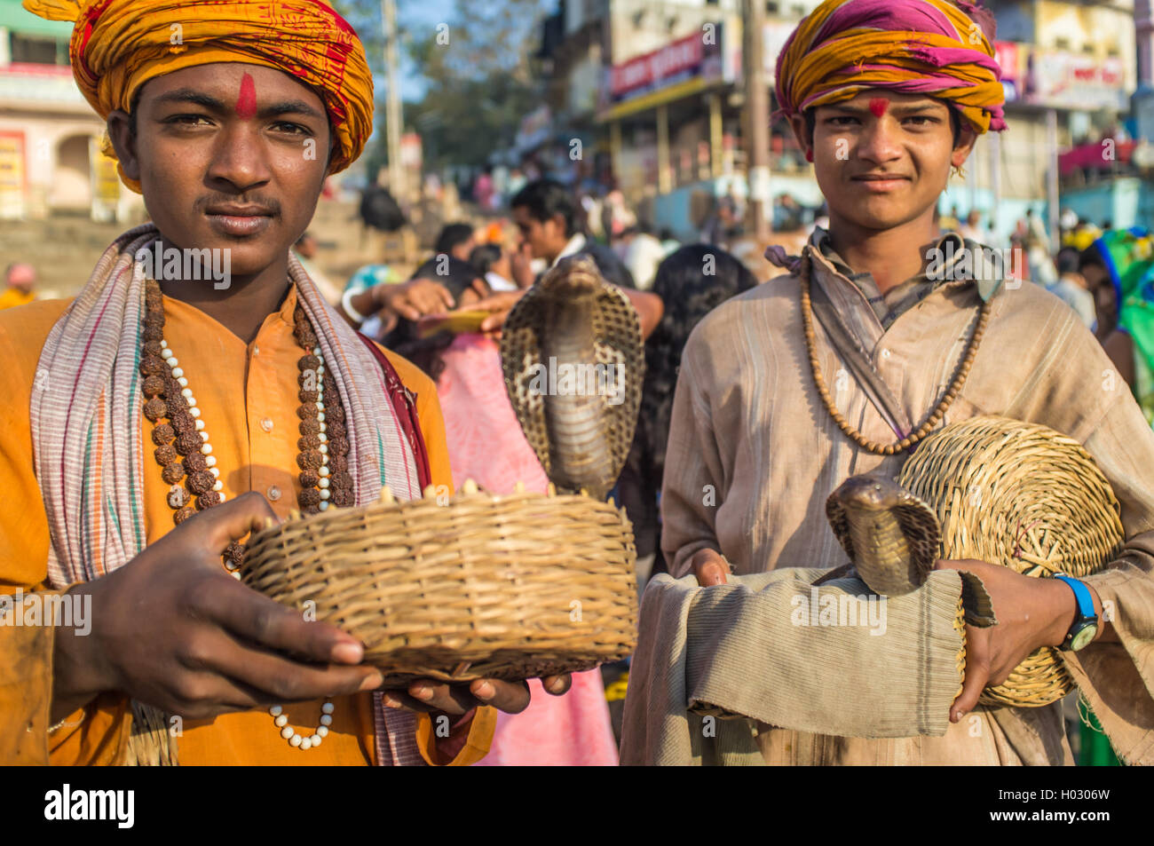 Portrait indian boy bindi varanasi hi-res stock photography and images ...