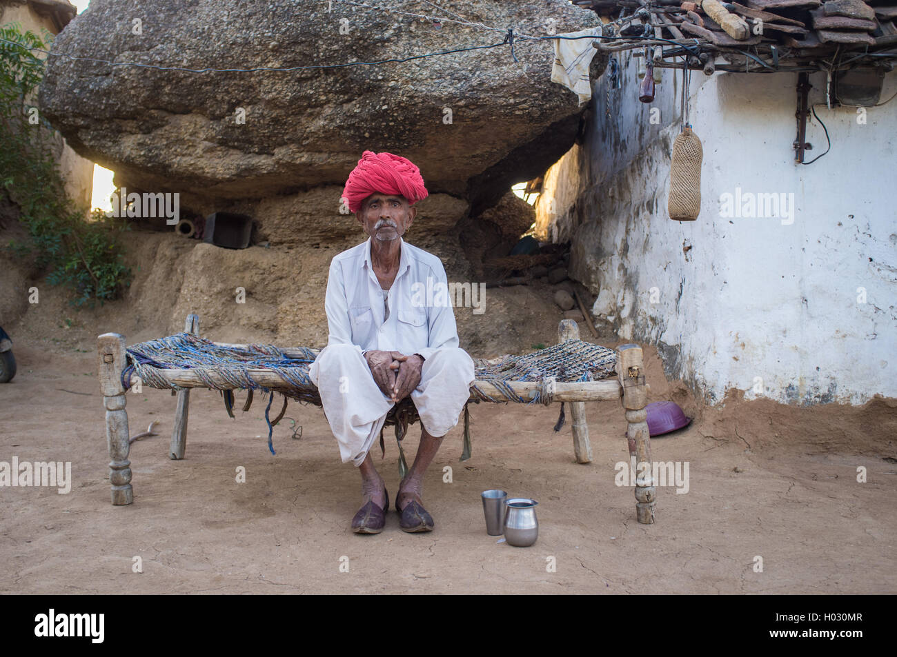 Indian man sitting ground hi-res stock photography and images - Alamy