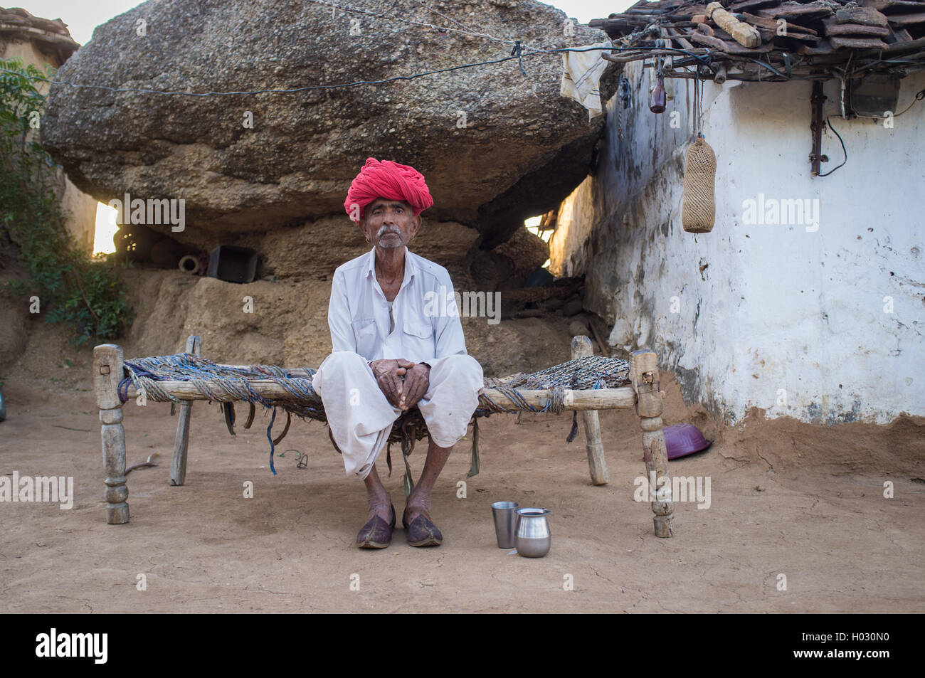 Indian man sitting ground hi-res stock photography and images - Alamy