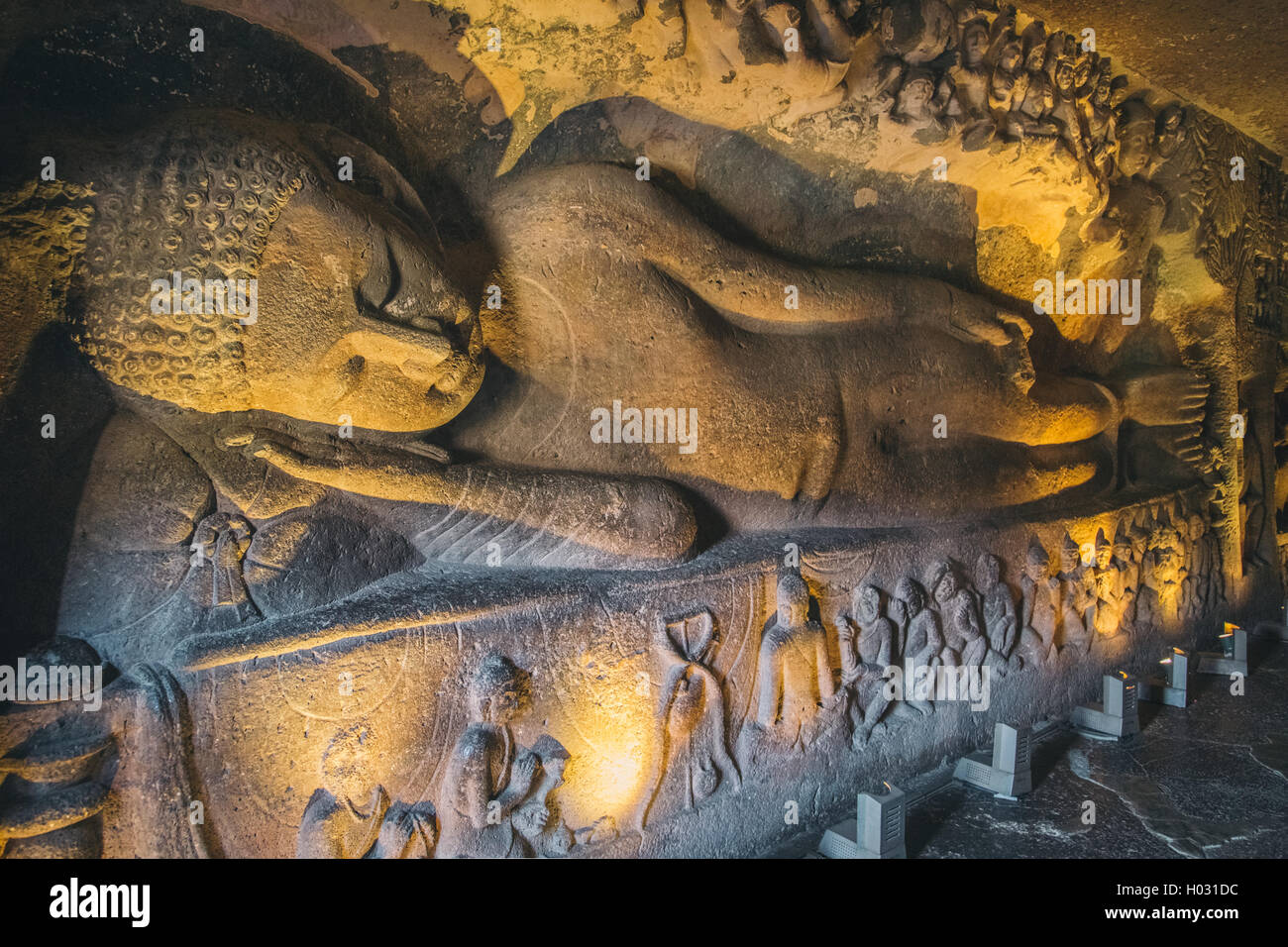 Ajanta caves cave 26 hi-res stock photography and images - Alamy