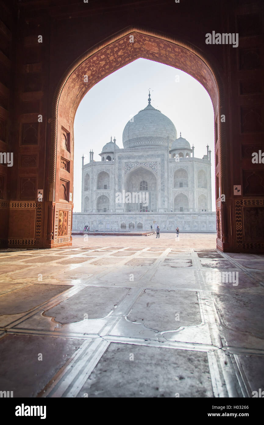 View of Taj Mahal from mosque. West side Stock Photo - Alamy