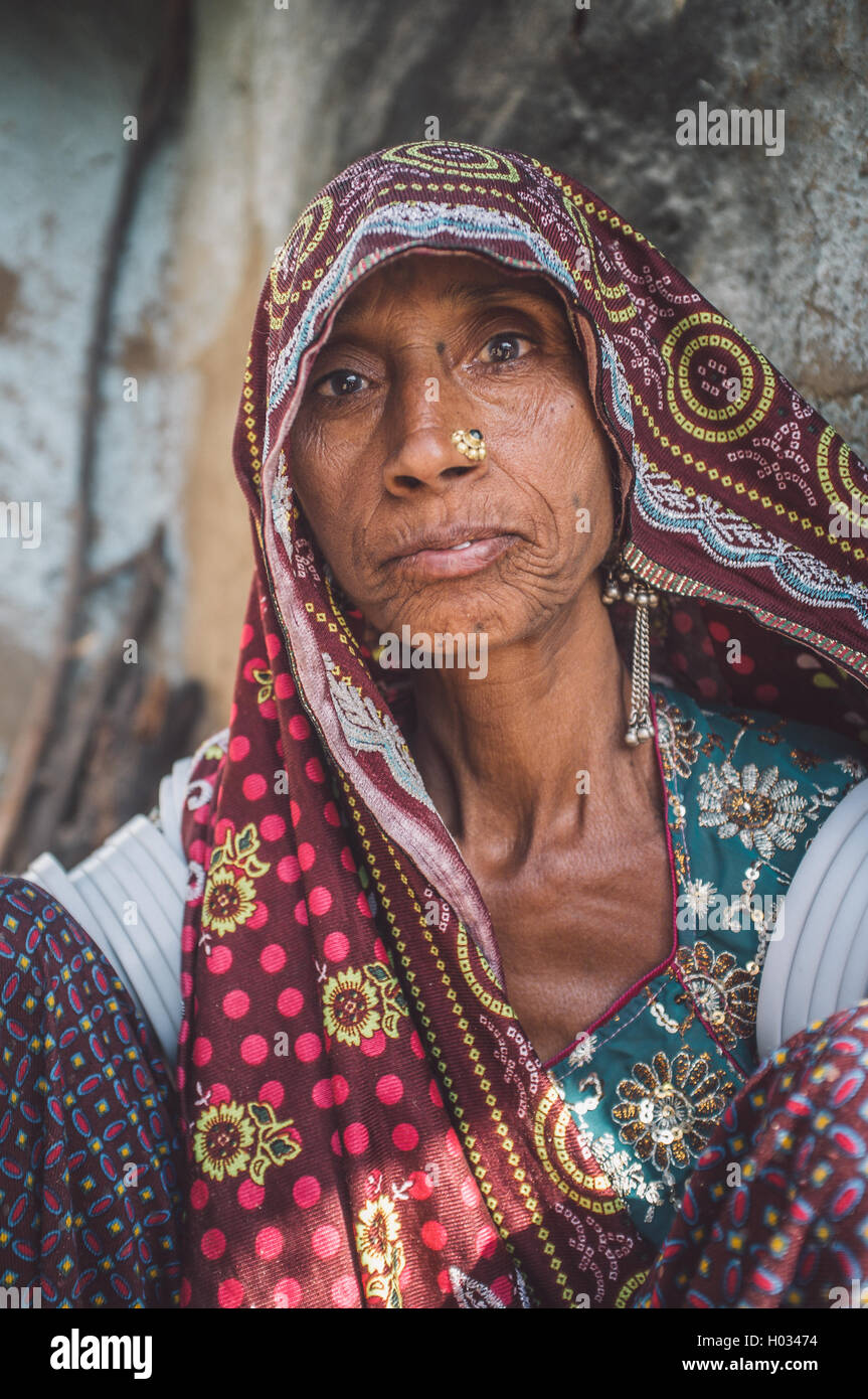 Rabari tribeswoman hi-res stock photography and images - Alamy