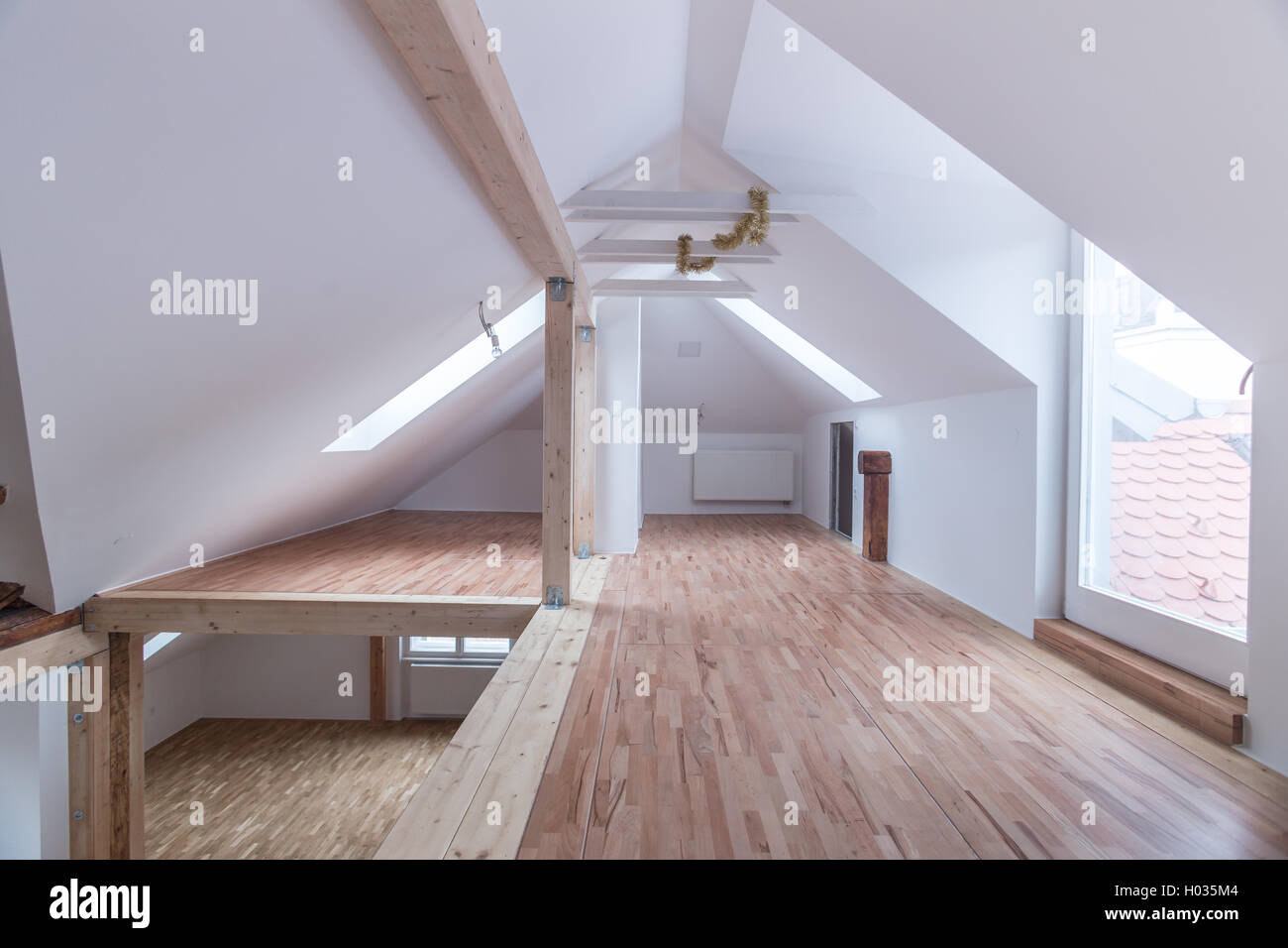 Empty modern interior hi-res stock photography and images - Alamy
