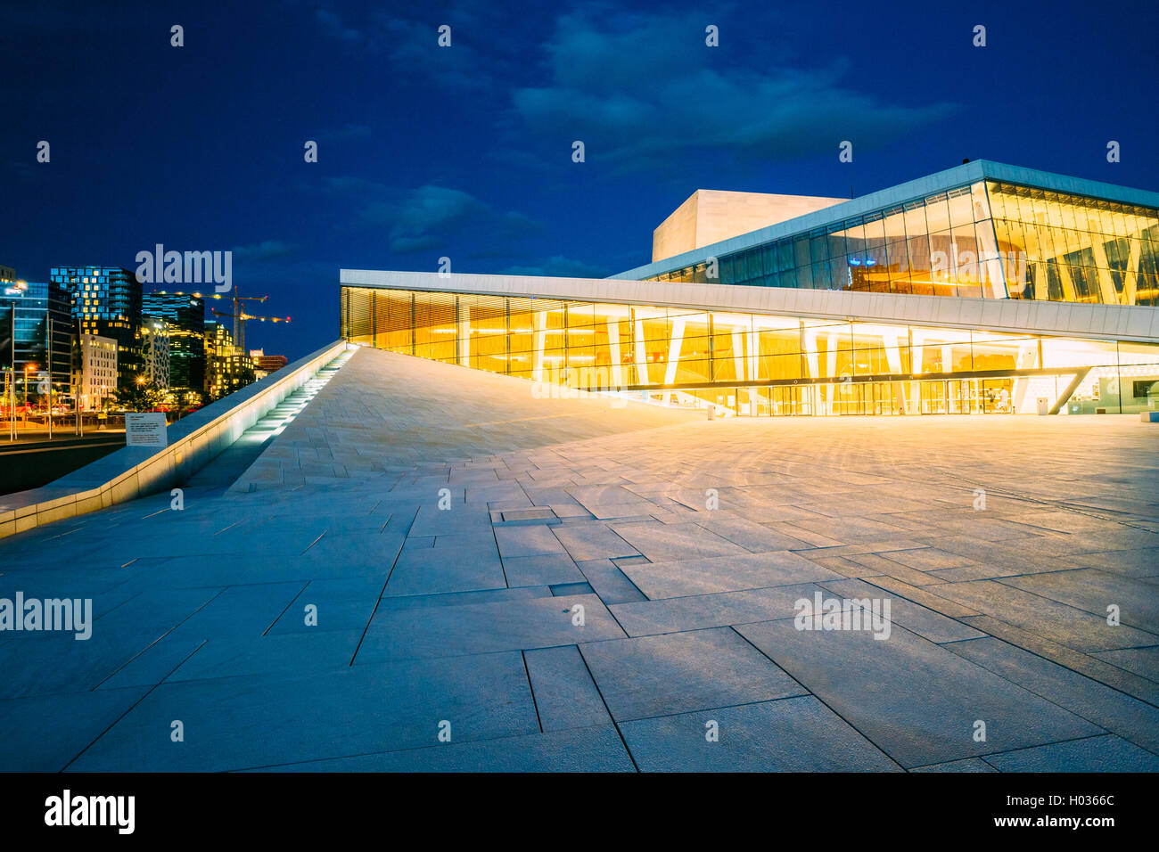 Opera house in yellow hi-res stock photography and images - Alamy