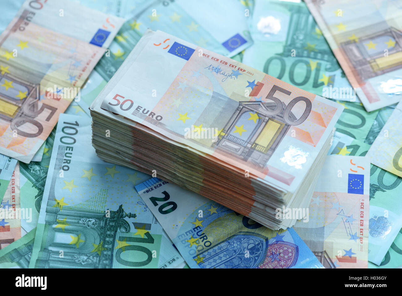 euro cash background closeup Stock Photo - Alamy
