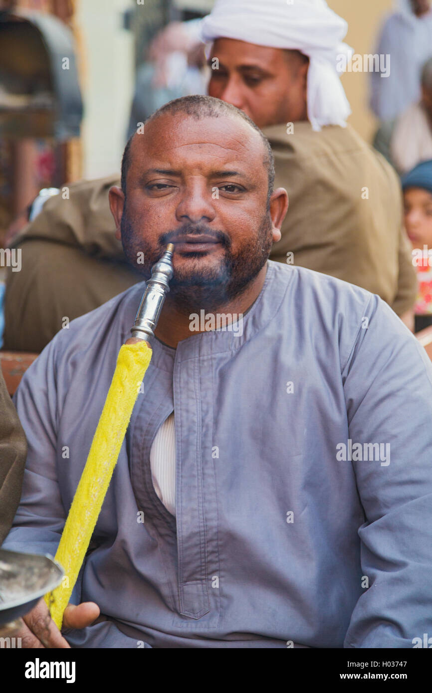 Shisha equipment hi-res stock photography and images - Alamy