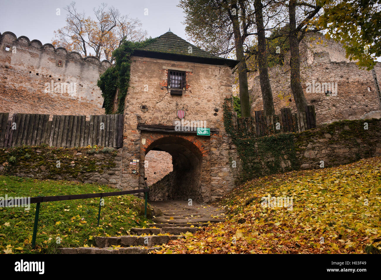 Medieval Gateway Gothic Castle High Resolution Stock Photography and ...