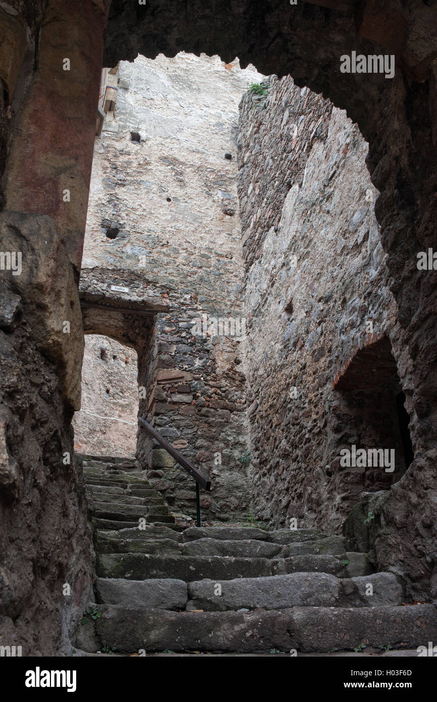 Old castle steps stairs staircase hi-res stock photography and images ...