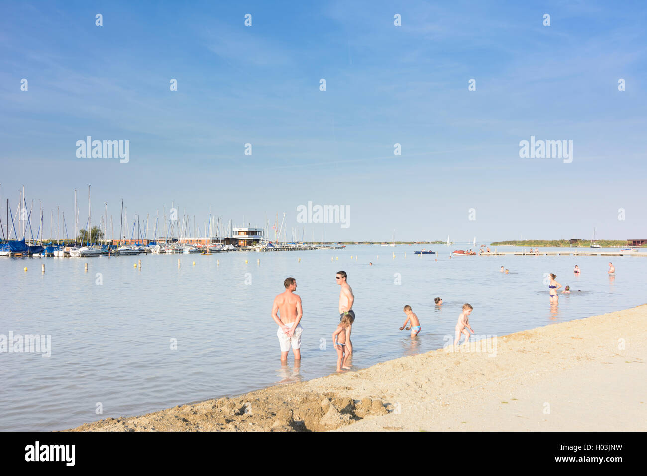 Rust: Neusiedler See (Lake Neusiedl), lido beach, public bath, swimmers ...