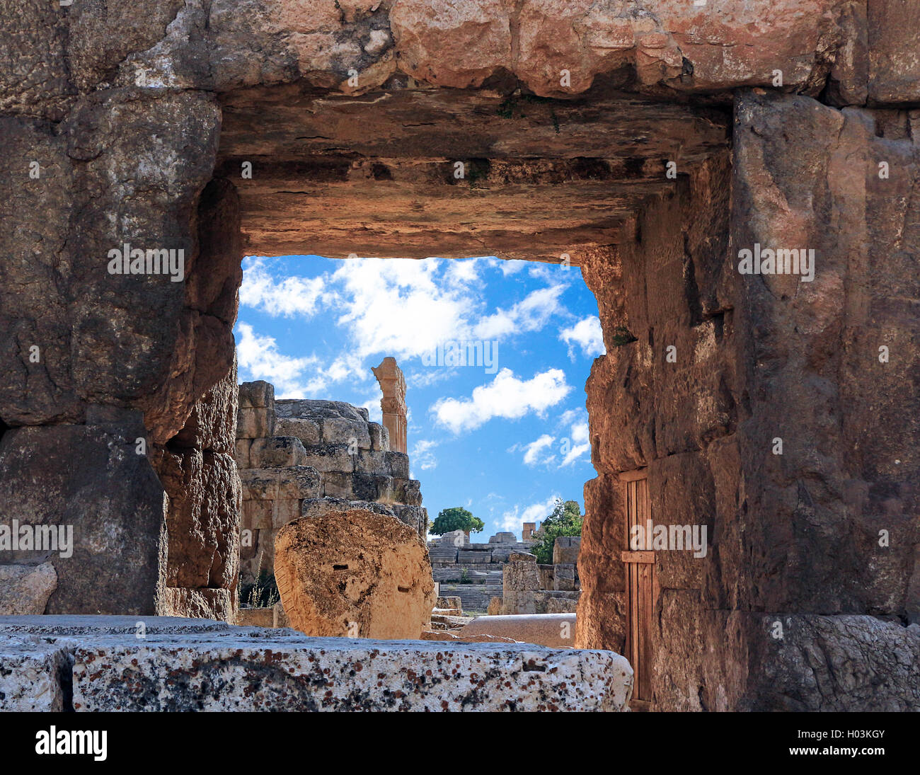 Roman castle hi-res stock photography and images - Alamy