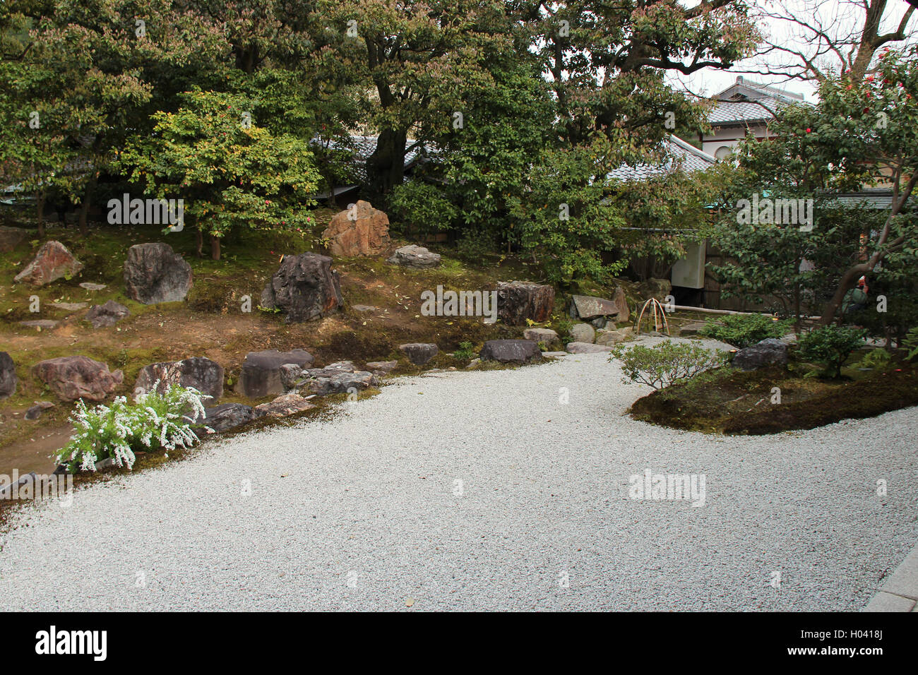 The garden of the Entoku-in temple in Kyoto (Japan Stock Photo - Alamy